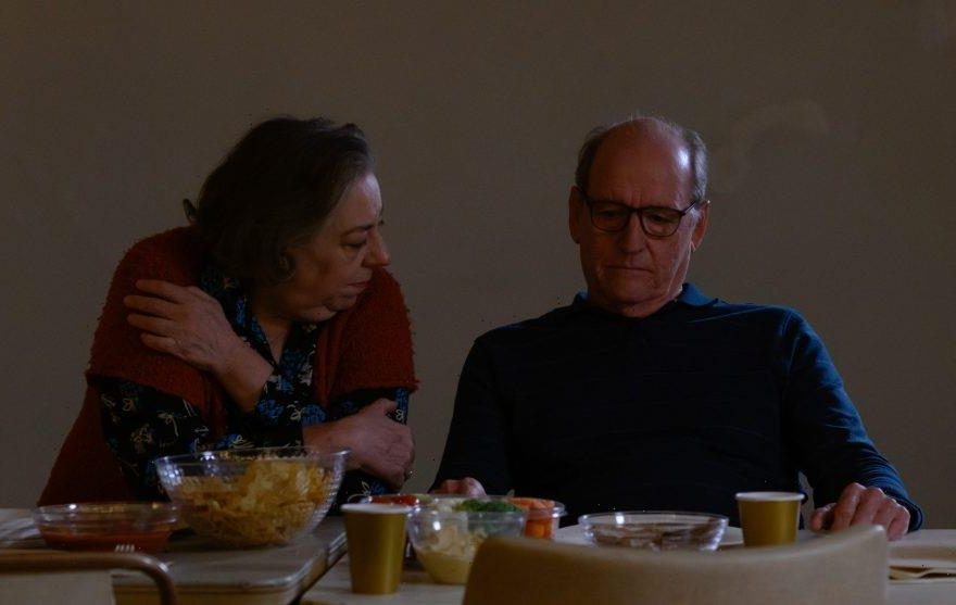 The Humans Review: Screen Adaptation Of Stephen Karams Tony Winner ...